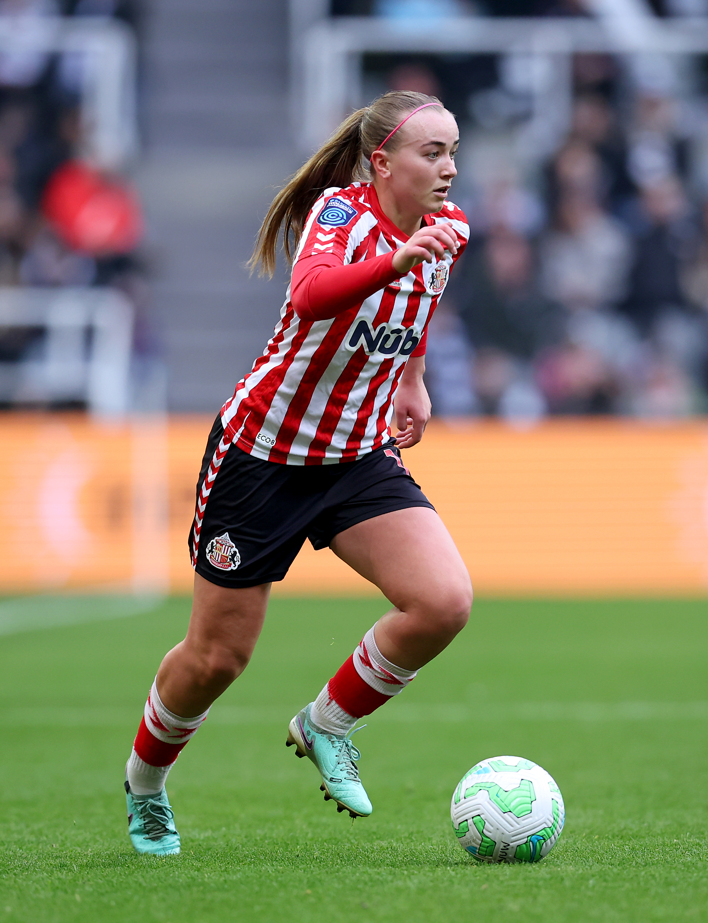 Lasses profiles: Jessica Brown — The making of a modern Sunderland full ...
