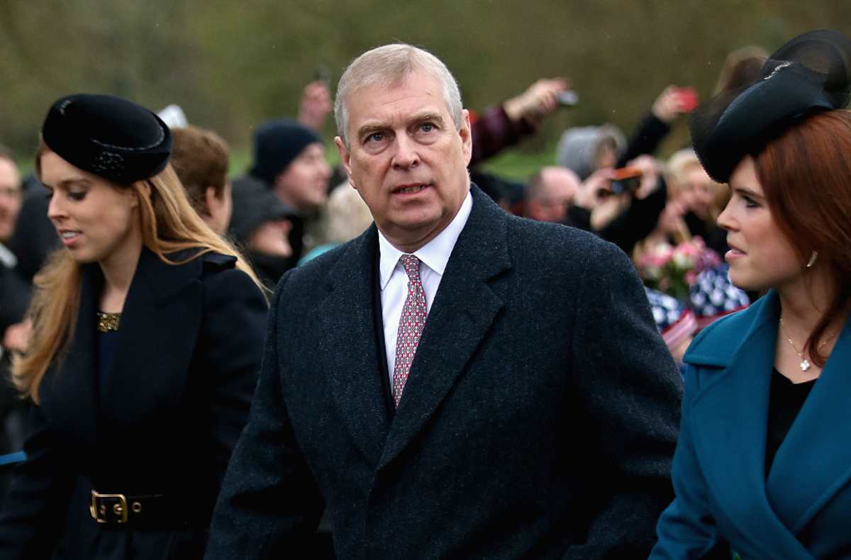 Princess Beatrice spotted dancing on a table at Rome party amid fresh ...