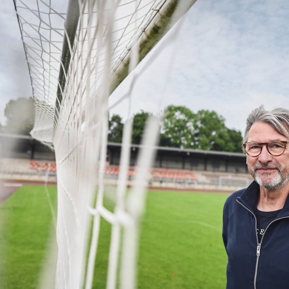 Robert Peters liest aus seinem Roman „Der Torwart“