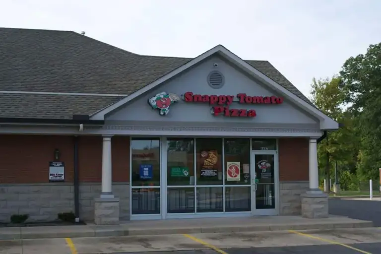 Snappy Tomato Pizza menu prices with calories [updated 2026]