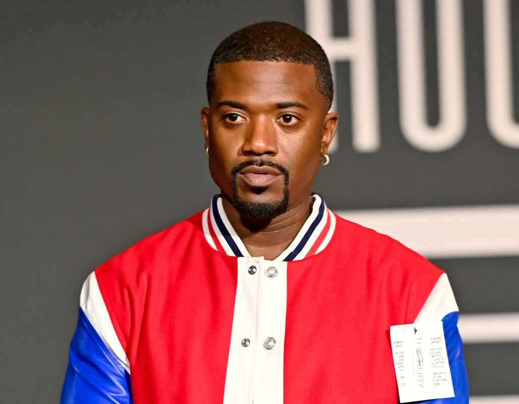 Singer Ray J hospitalized in Las Vegas after 'heart pains'