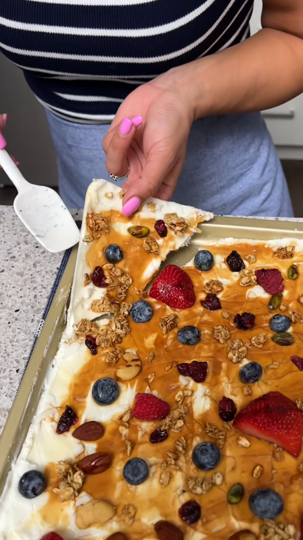 Frozen yogurt bark