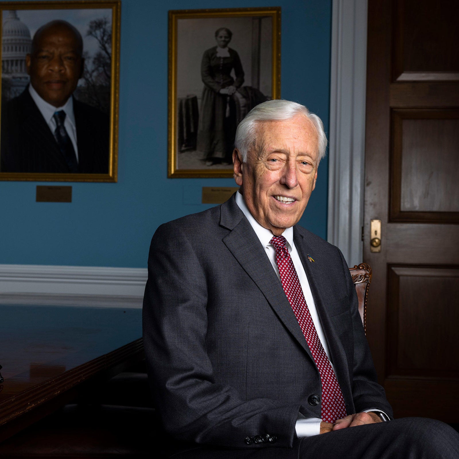 Maryland Rep. Steny Hoyer, a longtime House Democratic leader, to retire