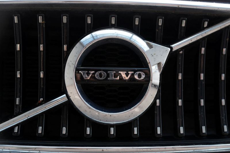Volvo Cars aims to tackle range anxiety with new mid-size electric SUV