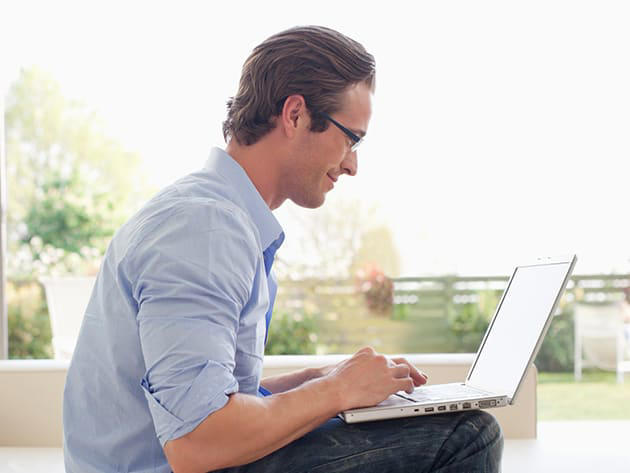 Transfer to your new PC the lazy way — this $34.99 bundle does all the work