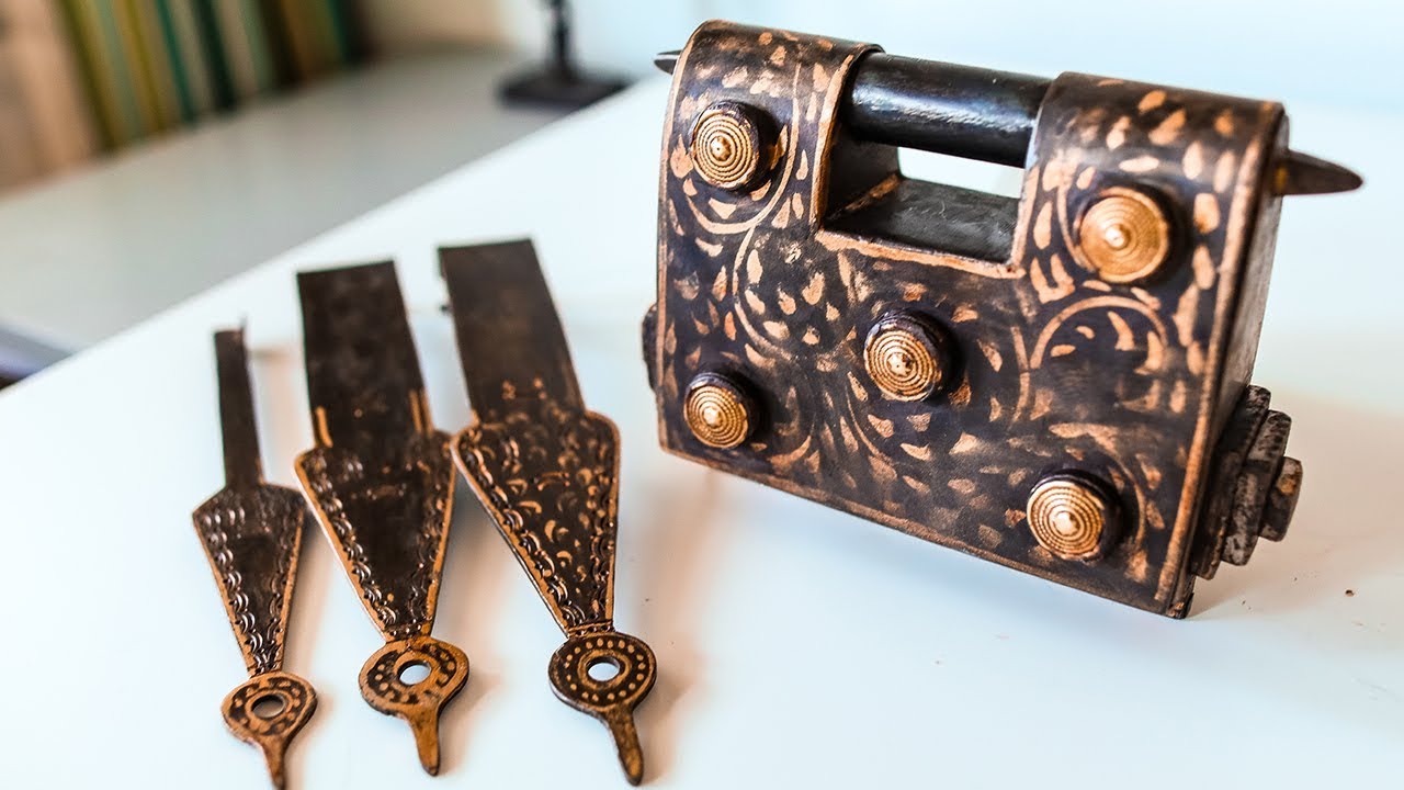 Solving the ancient lock puzzle!