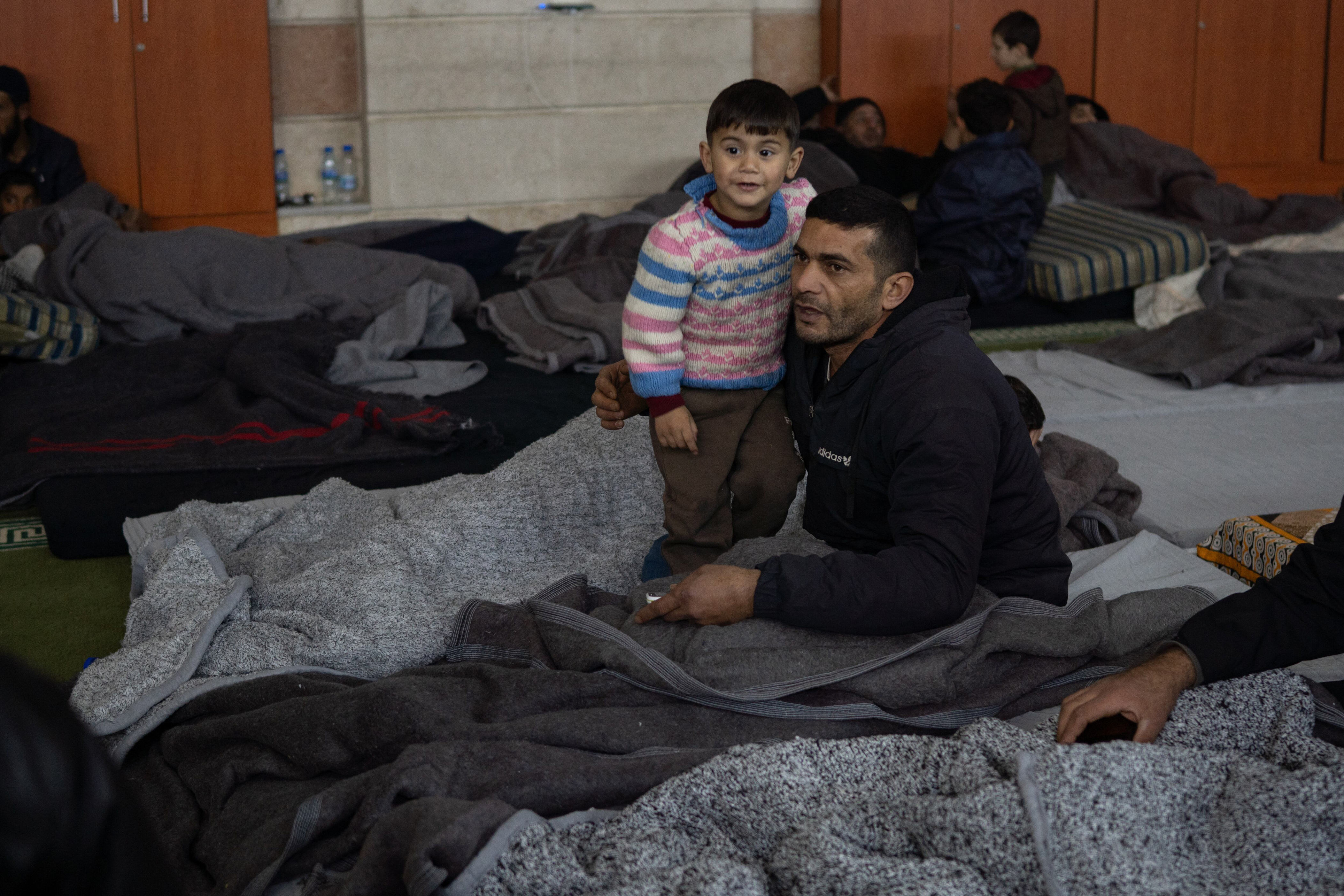 Syrian government declares temporary ceasefire in Aleppo, demanding ...