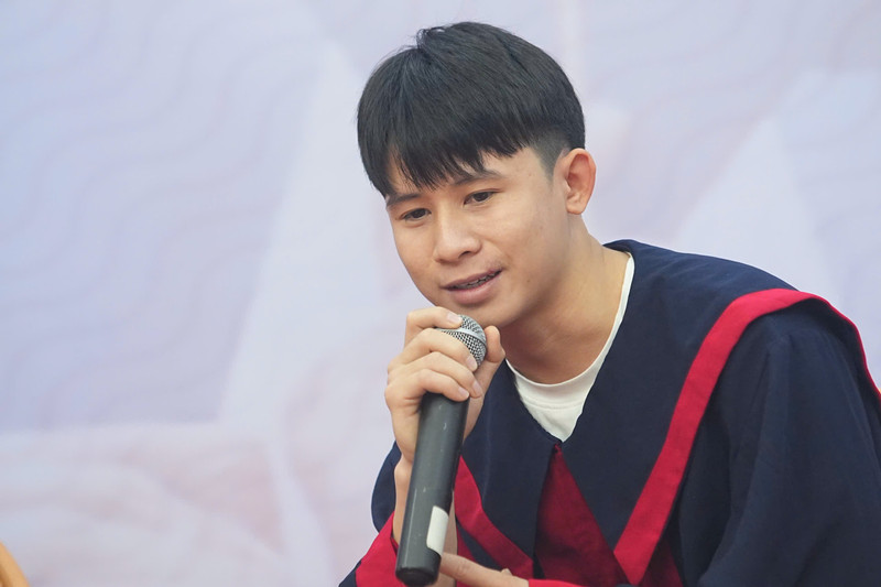 Toàn cảnh nâng bước thủ khoa 2025 và 10 năm gieo mầm tri thức cho sinh ...