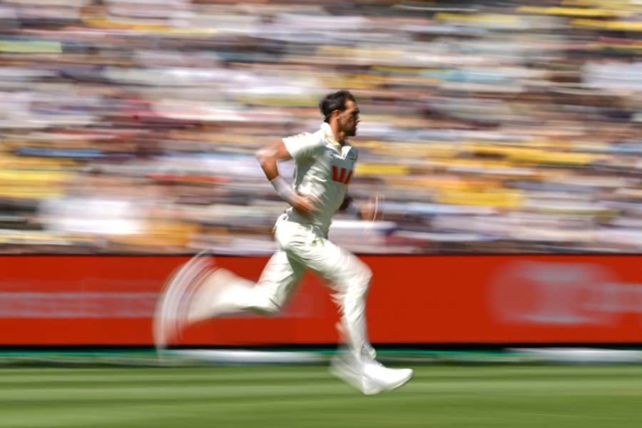 Grind before glory: How Mitchell Starc went from wicketkeeper to left ...