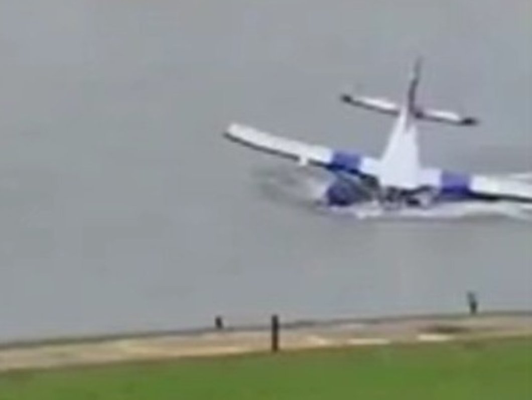 Seaplane crashes into lake during landing