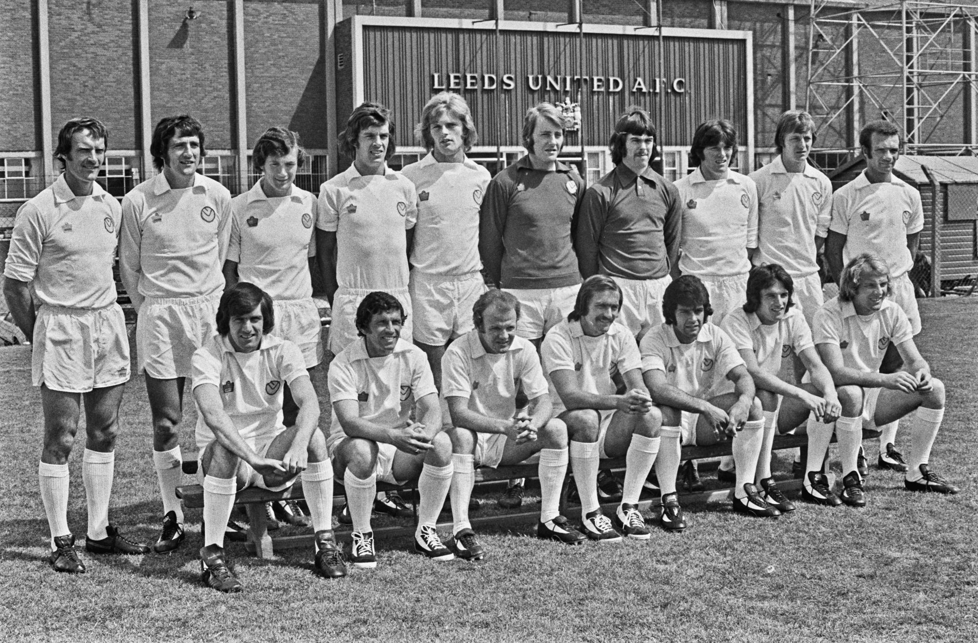 Leeds United mourn passing of legend Terry Yorath