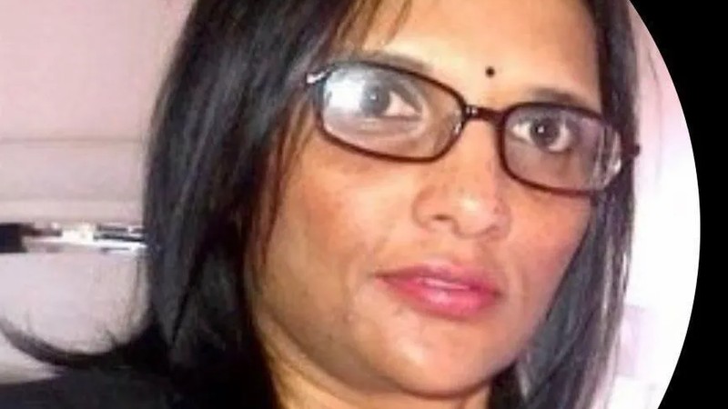 Alleged travel scam leaves families stranded and out of pocket