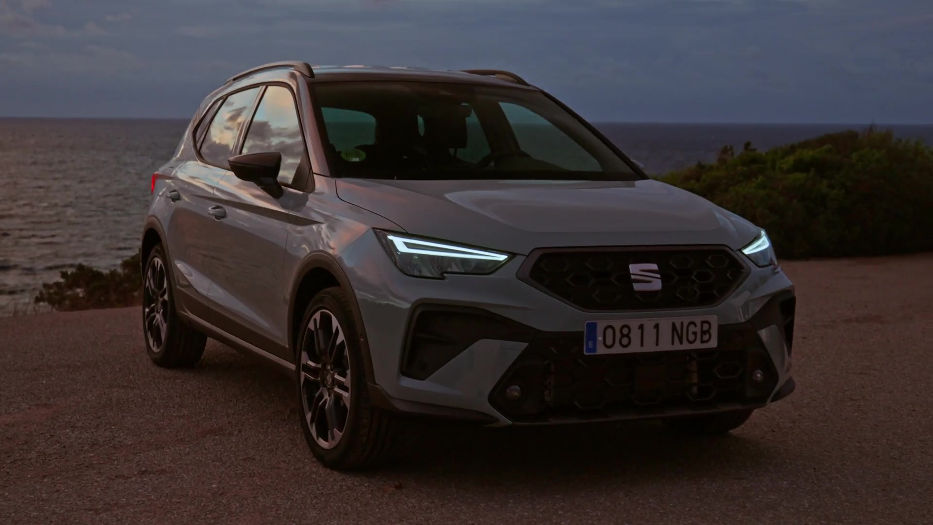 SEAT Arona style trailer