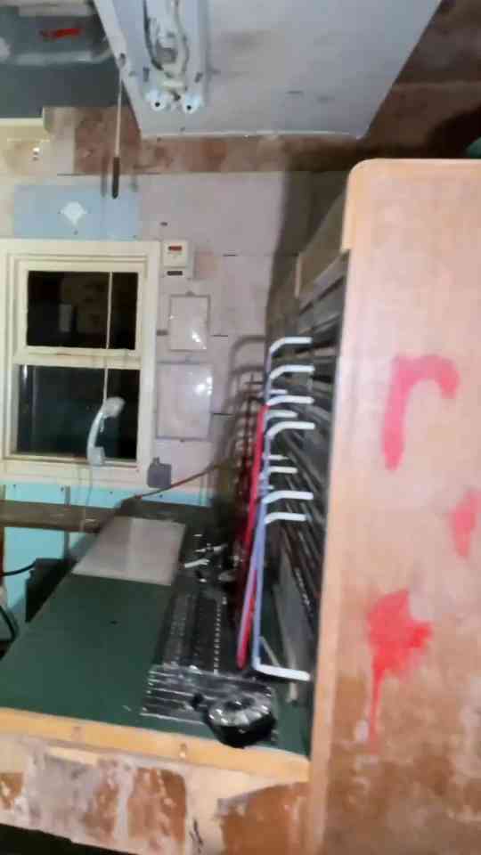 Vad man kan hitta under en ö i Sverige