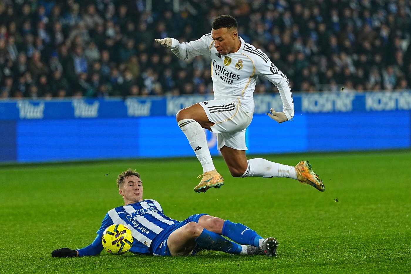 Spanish soccer league battles Cloudflare over piracy, says US company ...