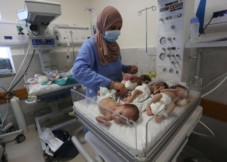 Hamnet star Jessie Buckley backing campaign for maternity clinics in Gaza