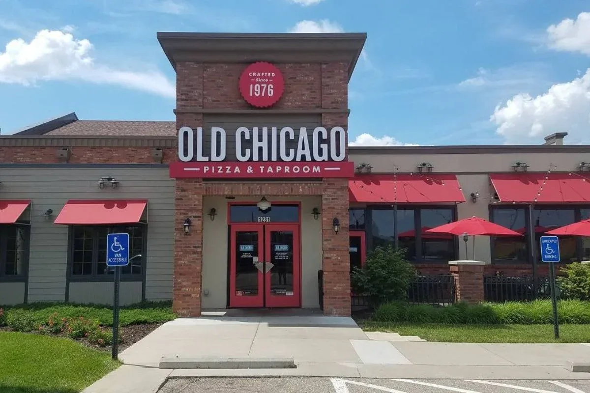 Old Chicago Pizza+Taproom menu prices with calories [updated 2026]