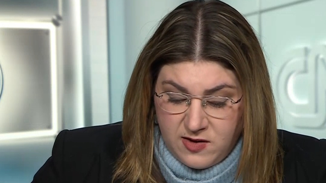 Photographer reveals unseen photos of Jeffrey Epstein, 11 years after ...