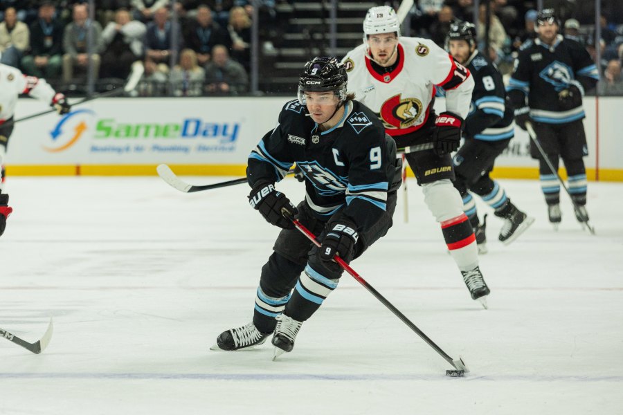 Mammoth shut down Senators in 3-1 victory