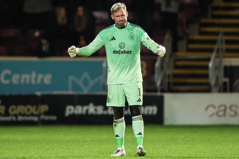 Chris Sutton scorches 'heavy' Celtic goalkeeper Kasper Schmeichel as ...