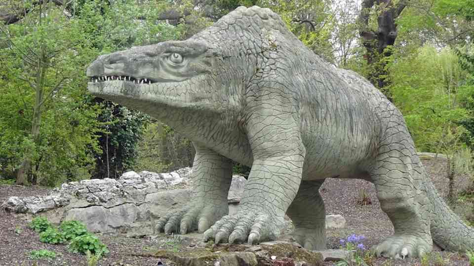 How a handful of bones revealed one of history’s first giant predators