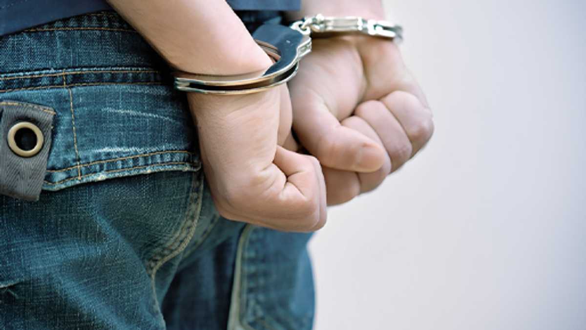 Marikina police arrest 19-year-old for alleged cemetery molestation of ...