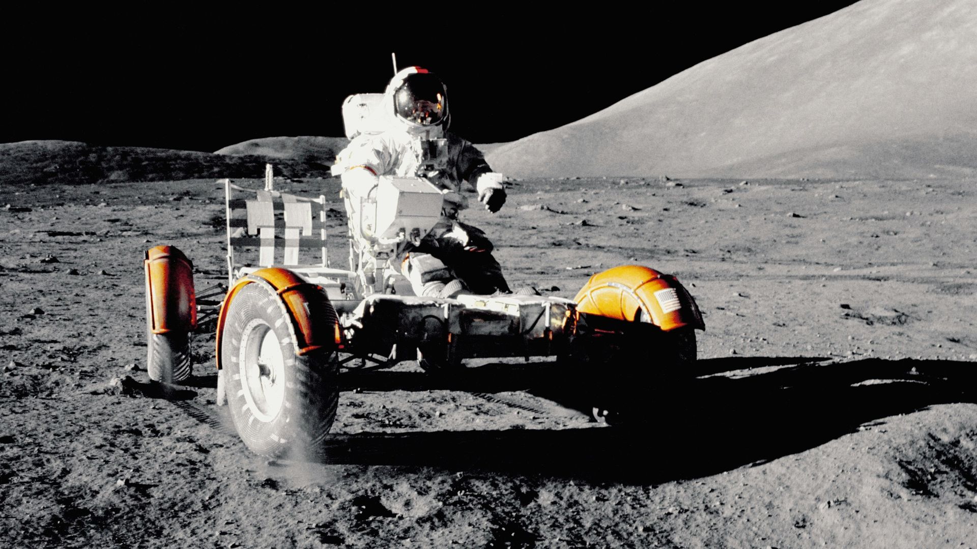 10 space missions that succeeded & 10 that crashed spectacularly