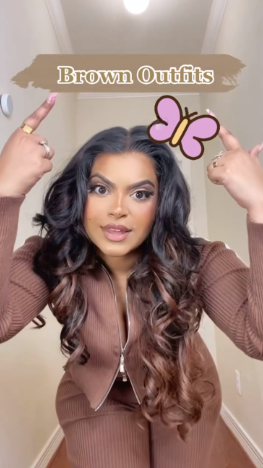 Neutral brown outfit ideas for a clean look