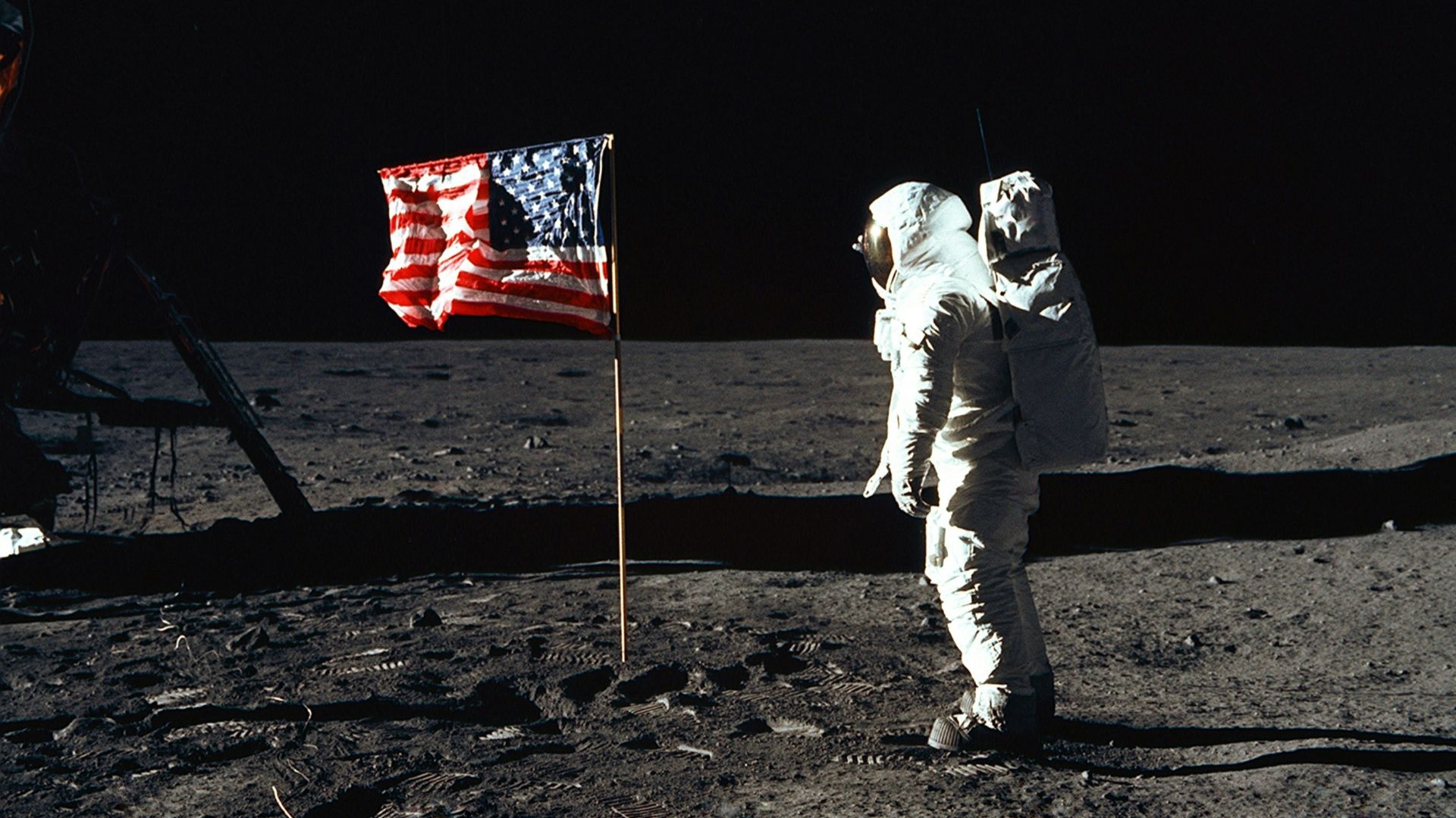 10 space missions that succeeded & 10 that crashed spectacularly