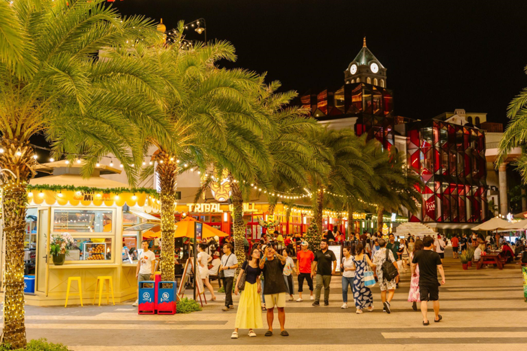 New York Times highlights Hon Thom cable car as symbol of Vietnam's ...