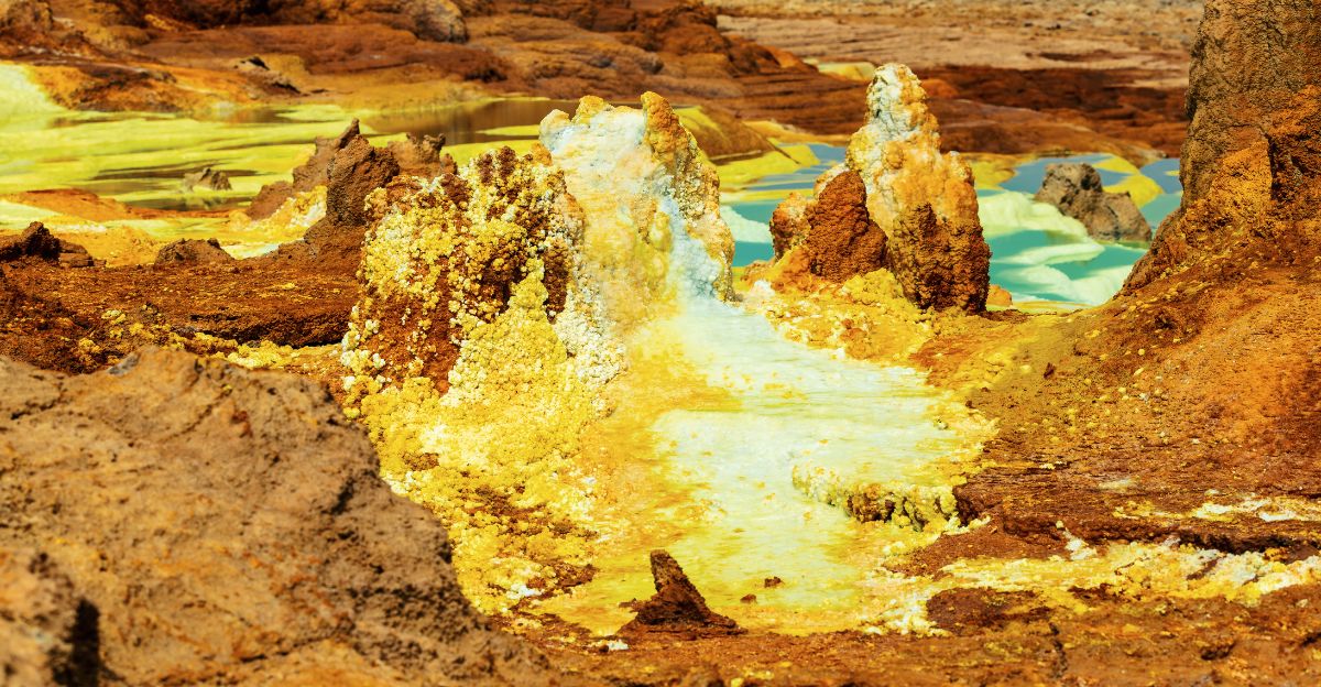 Ice Age volcano detonates 'sudden bomb' of toxic gas—4 countries choke ...