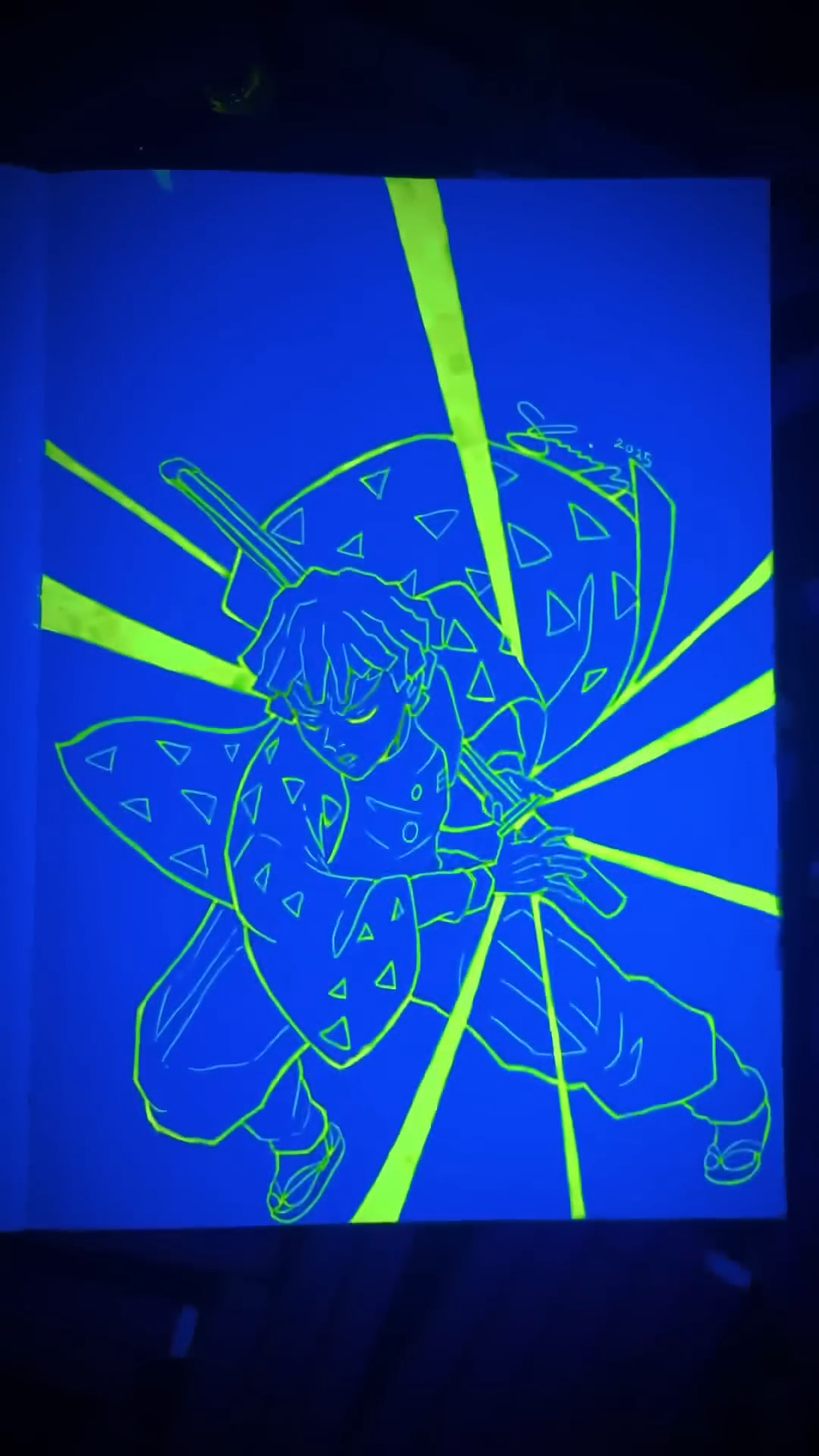 What happens when you draw with glowing ink?