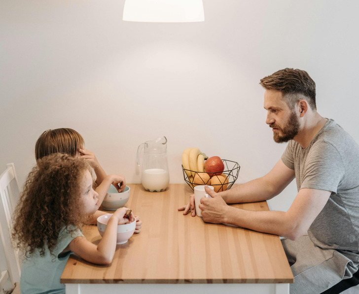 15 moments that show kindness is quiet but changes everything