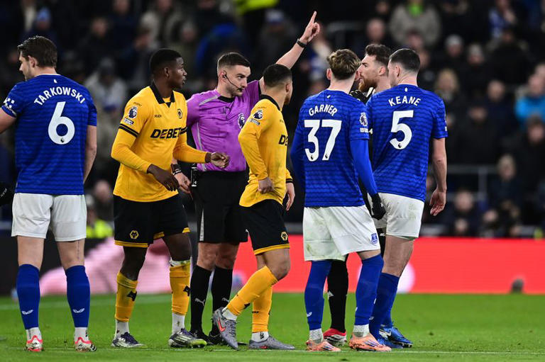 Everton handed fresh Michael Keane red card verdict as 'inexperienced ...