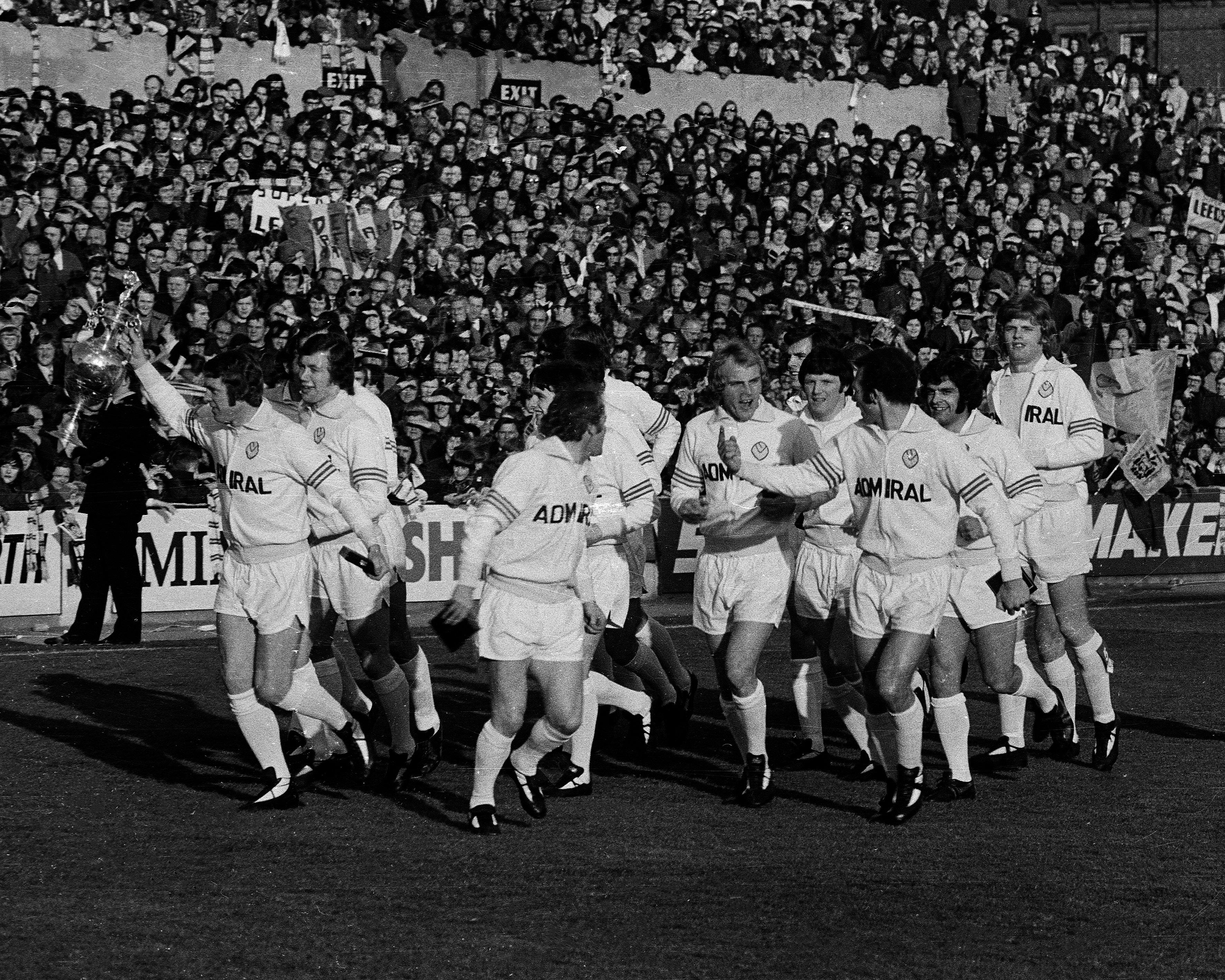 Eddie Gray pays emotional tribute to 'very good man' and Leeds United ...