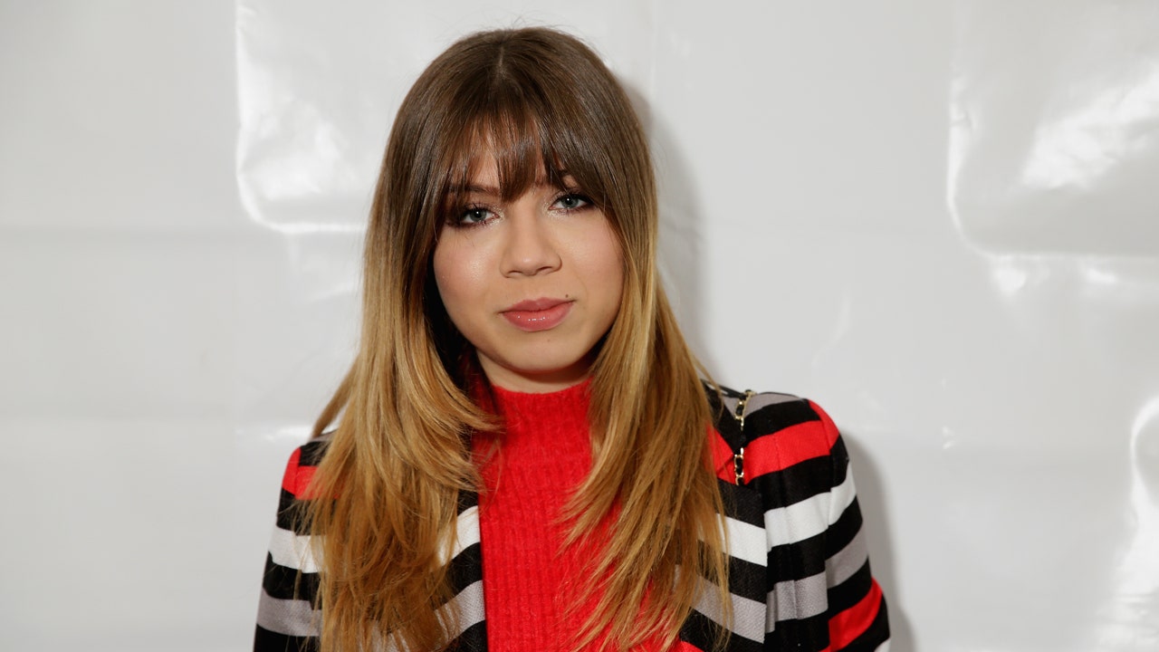 Former child star Jennette McCurdy reveals grooming 'red flag' she ...