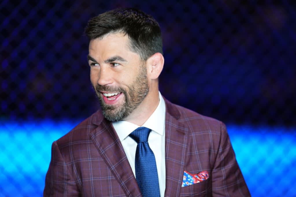 UFC legend Dominick Cruz makes firm prediction for Jon Jones vs Tom ...