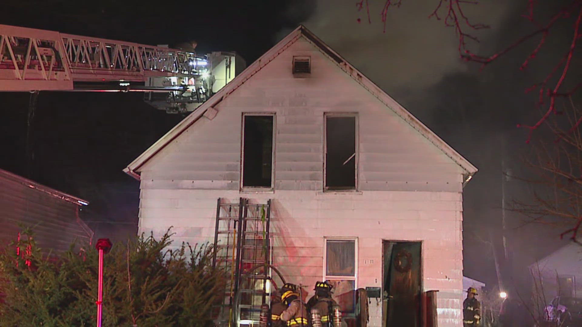 Breaking | Firefighters in Moline dispatched to early morning fire