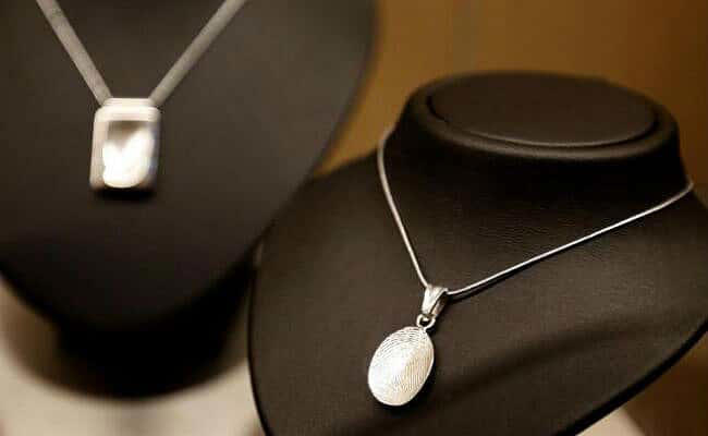 Silver slump: MCX rates plunge by Rs 10,000 intraday—is white metal ...