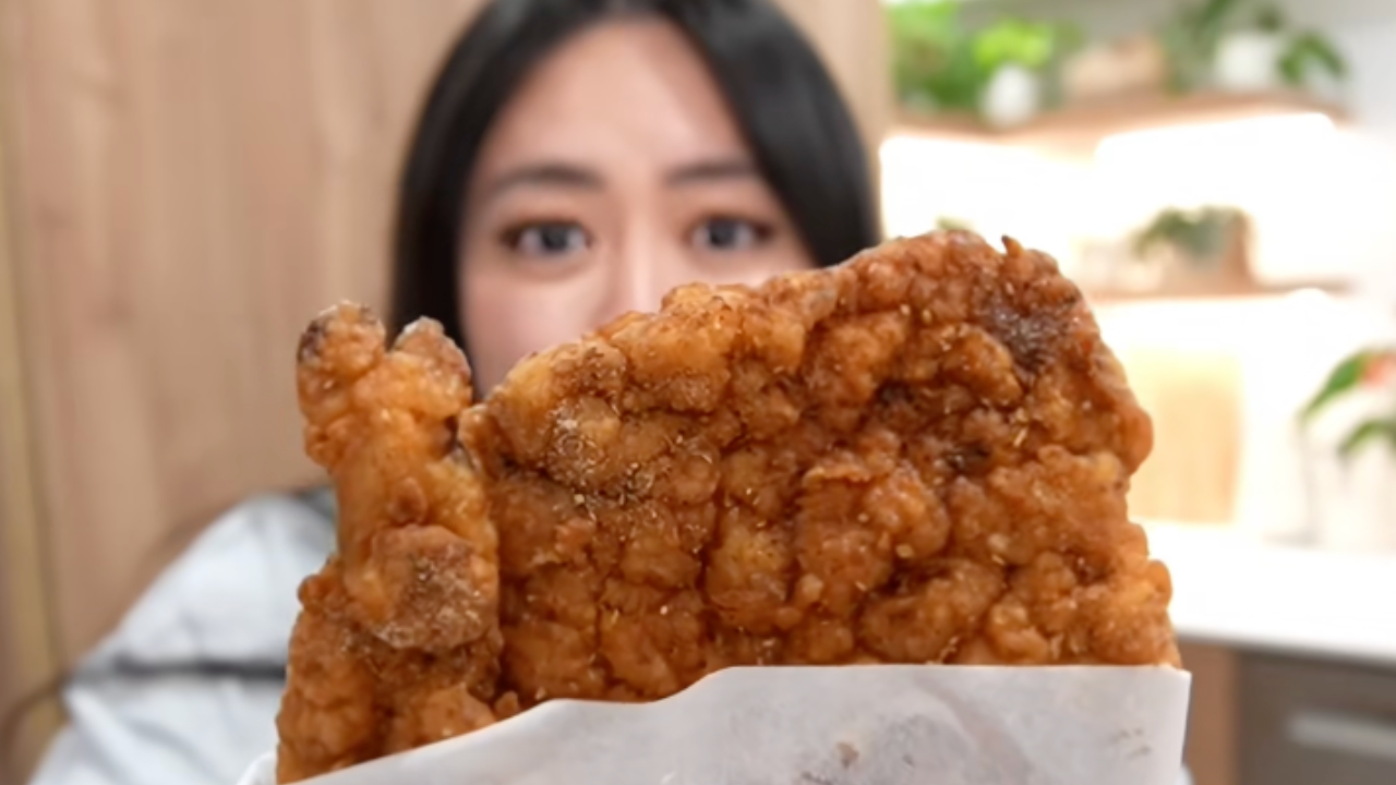 Crispy XXL Taiwanese fried chicken (cookbook preview!)