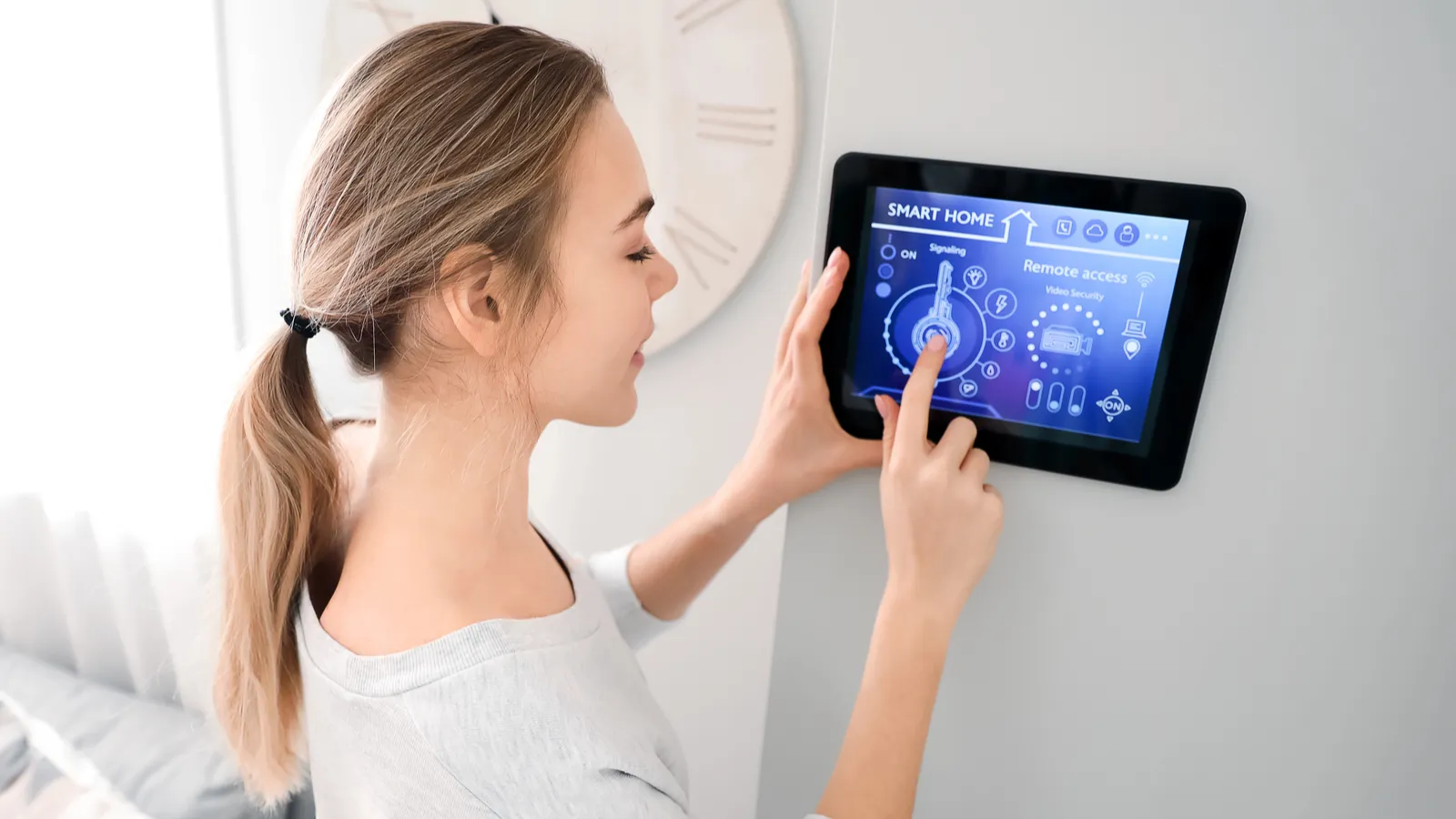 New smart security trends are changing how builders design modern home ...