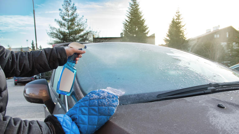 Never pour hot water on a frozen windshield — here's the safe way to ...