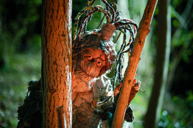 Dorothy's granddaughter braves the Yellow Brick Road in wickedly dark ...