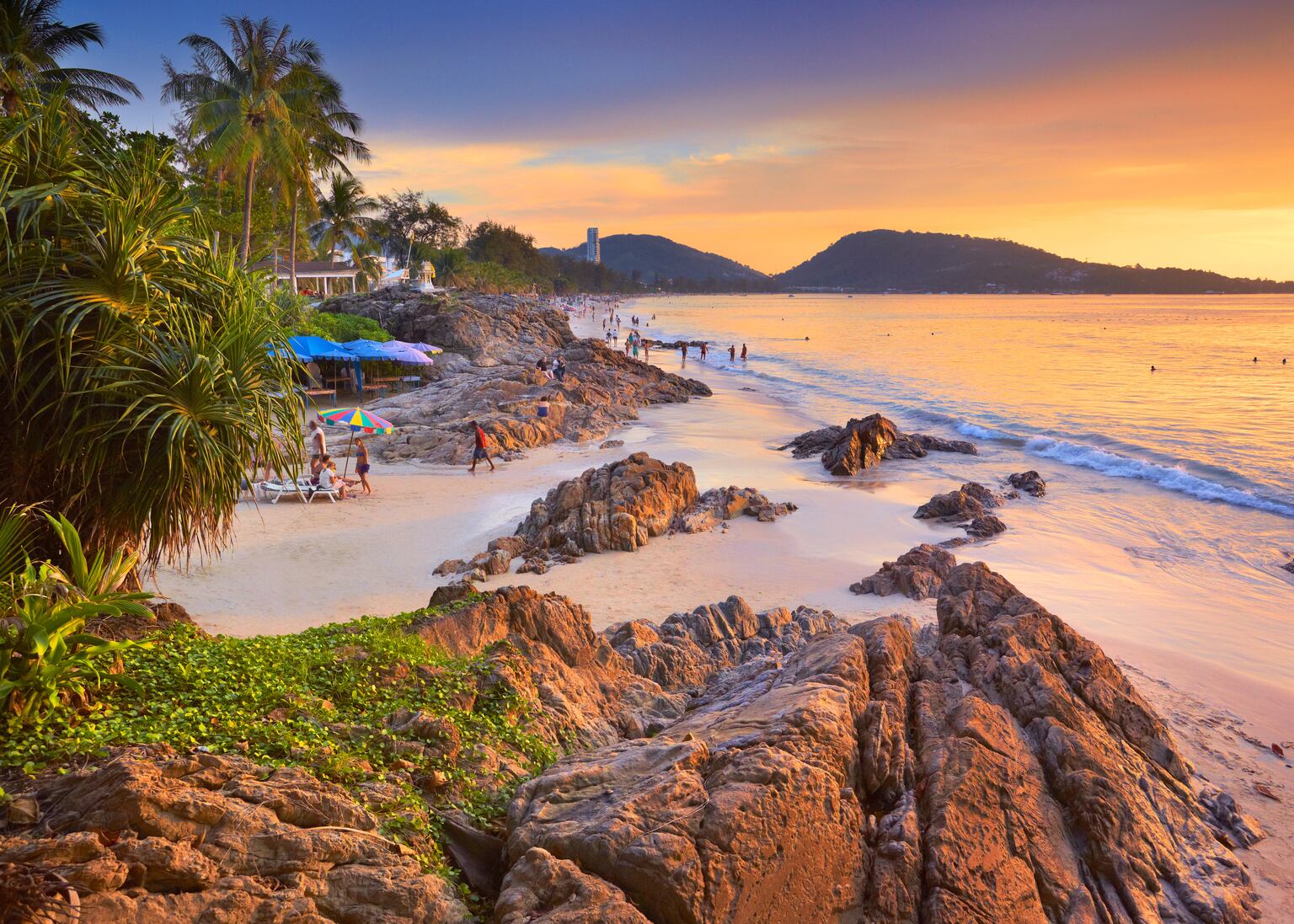 Man facing “substantial custodial sentence” for drugs offence allowed ...