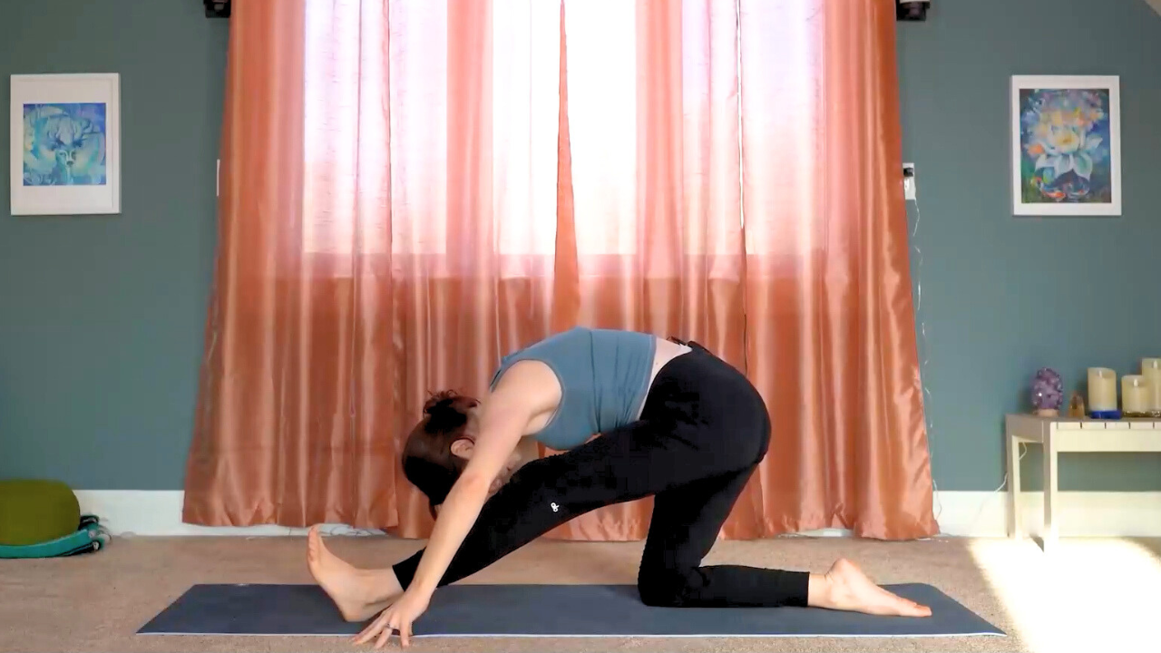 5 min morning yoga stretch daily routine