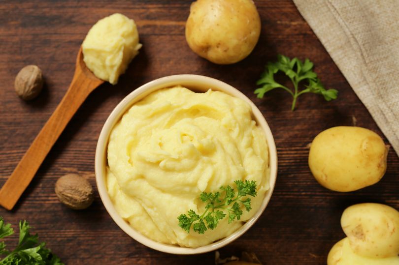 Mashed potatoes stay smooth and never greasy when you add 1 ingredient