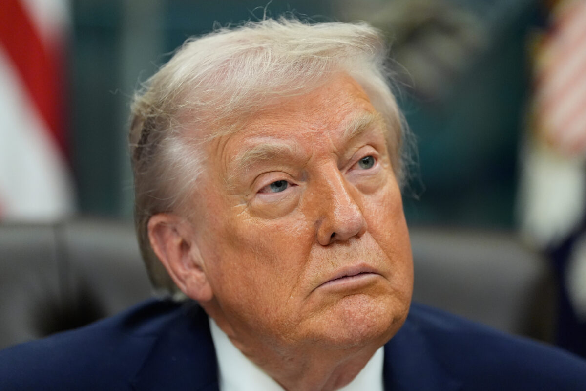 Trump’s adamant defense of ICE shooting cracks on the spot as he ...