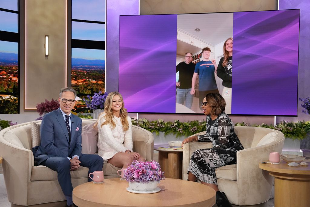 Meet CNN anchor Jake Tapper's wife and two children – including his ...