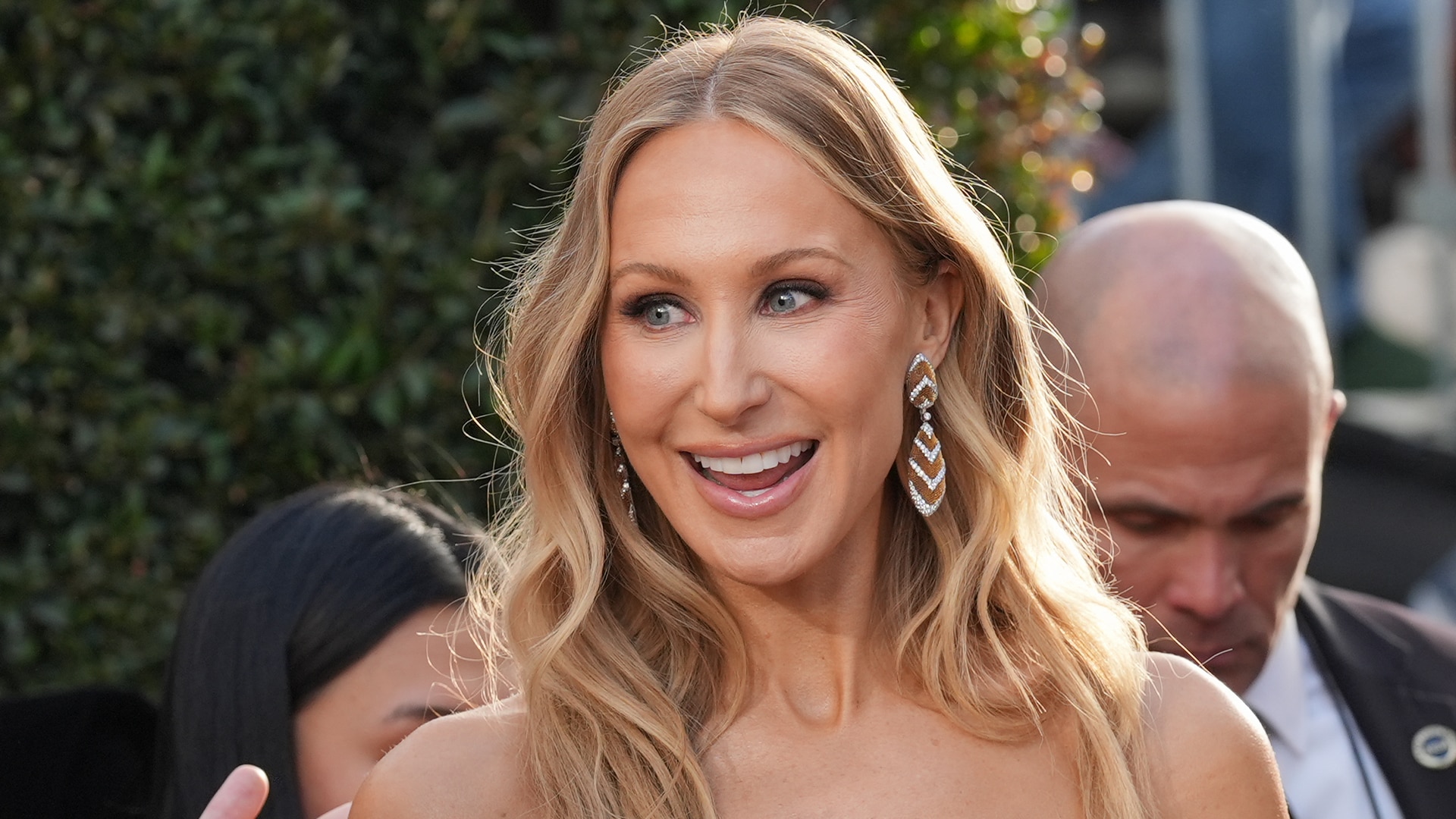 How to watch Golden Globes 2026 and Live From E! Red Carpet