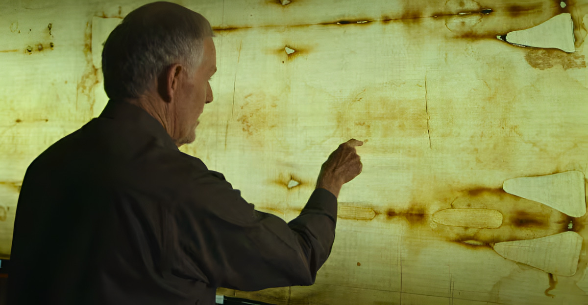 Shroud of Turin analysis concludes face is not human